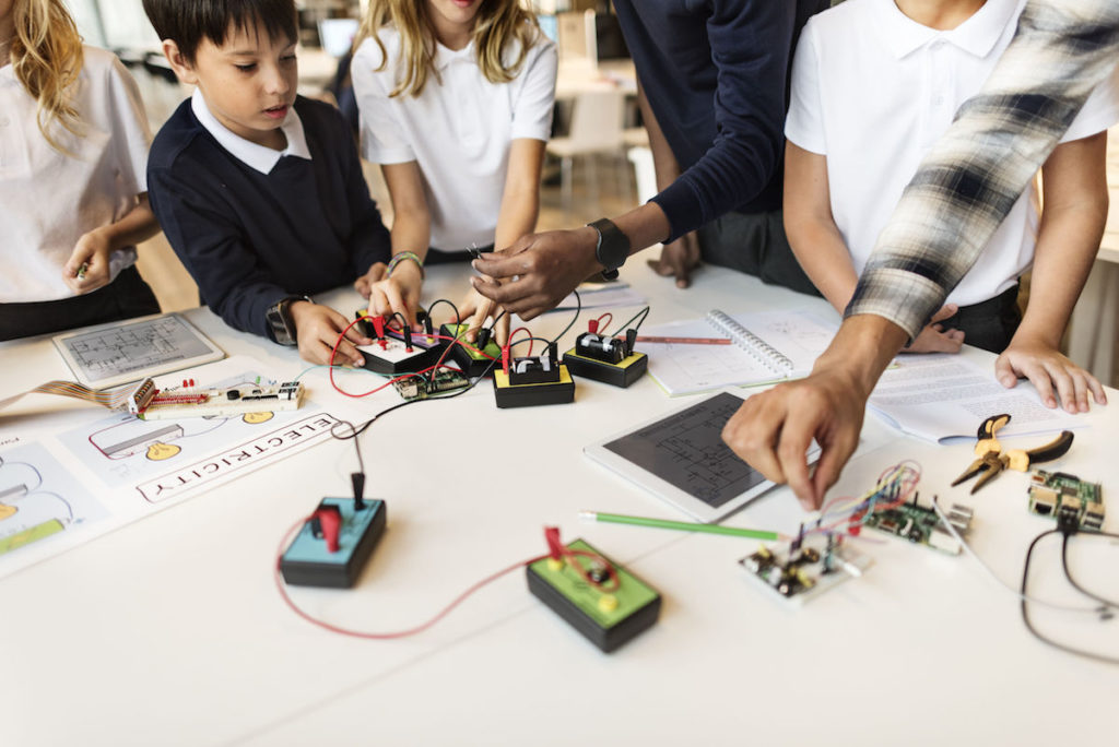 How to Use Blended Learning for More Engaged, Personalized Instruction