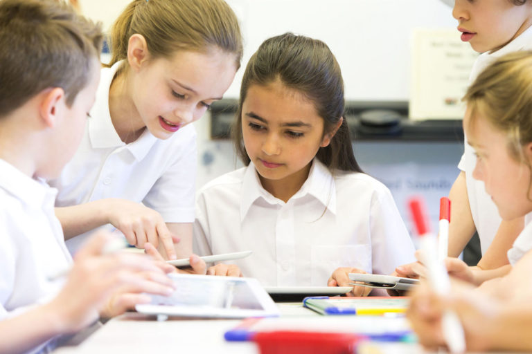 Paperless Classroom: How Digital Tools Save Time and Boost Learning