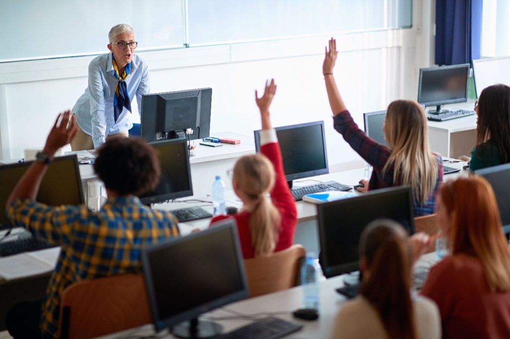 Tips for Collaborative Lesson Planning as Teachers Work Remotely