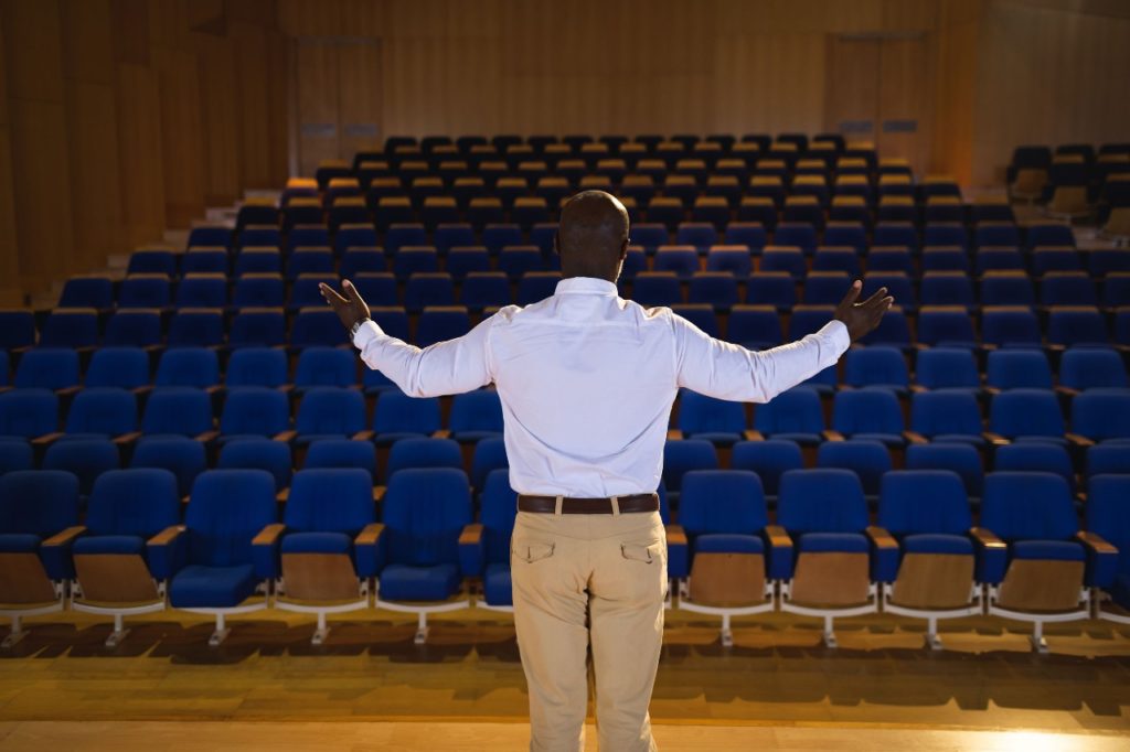 How To Teach Public Speaking in the Virtual Classroom - Planbook Blog