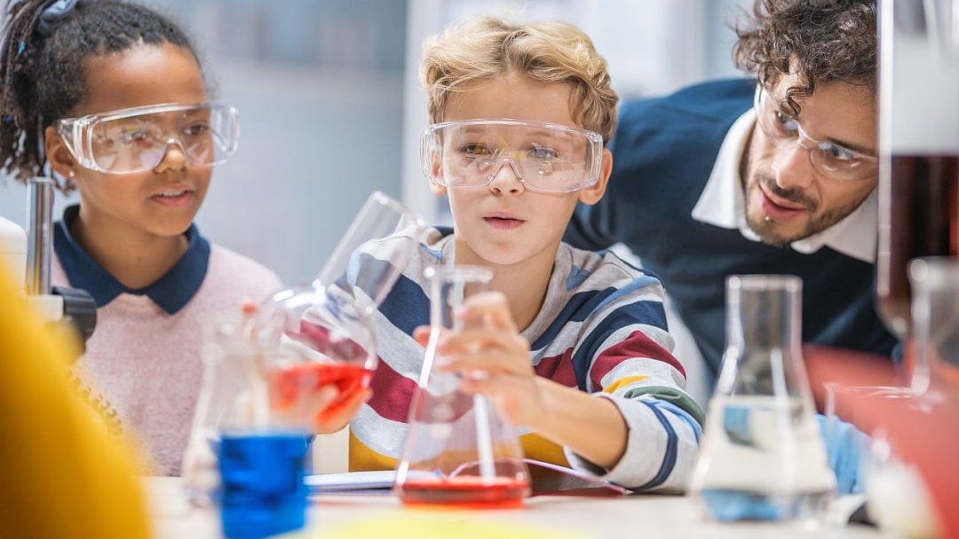Essential Experiments For An Exciting Chemistry Classroom Essential Experiments For An Exciting Chemistry Classroom